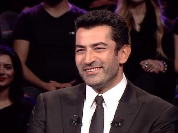 Büyük Okyanus'ta yer alan ve aralarında 2.158 kilometre olan Howland ...