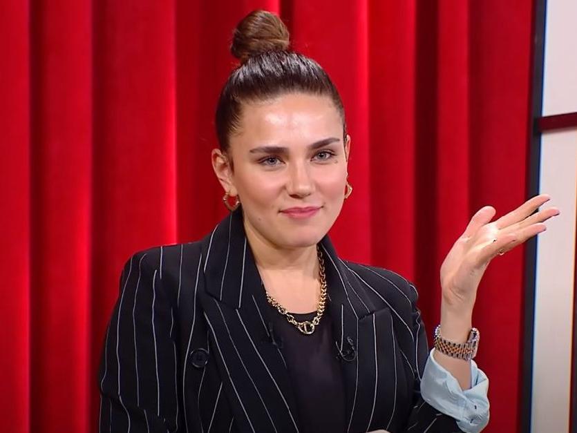 Buse Varol kimdir? Buse Varol kaç yaşındadır?