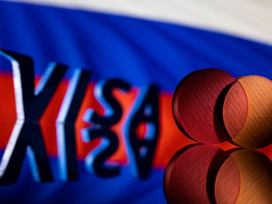 Rus bankaları Visa ve MasterCard yerine artık bu sistemleri kullanacak