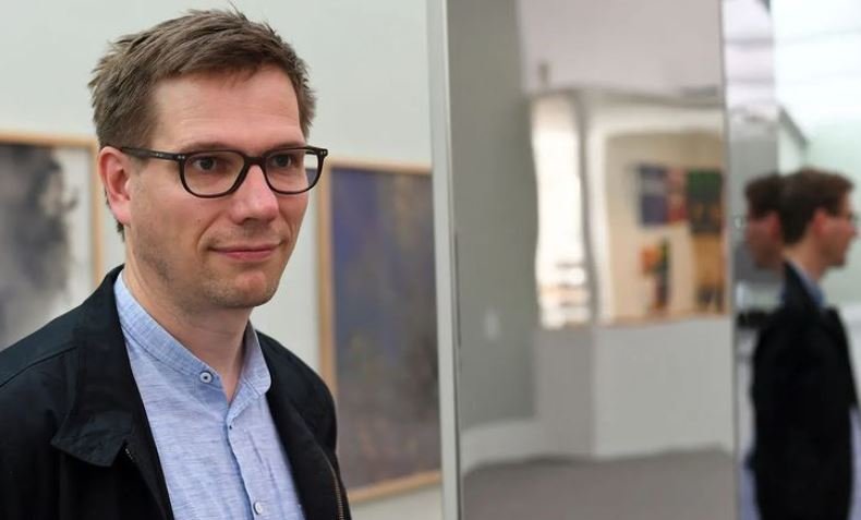 Merkel'in üvey oğlu fotoğraf sergisi açtı