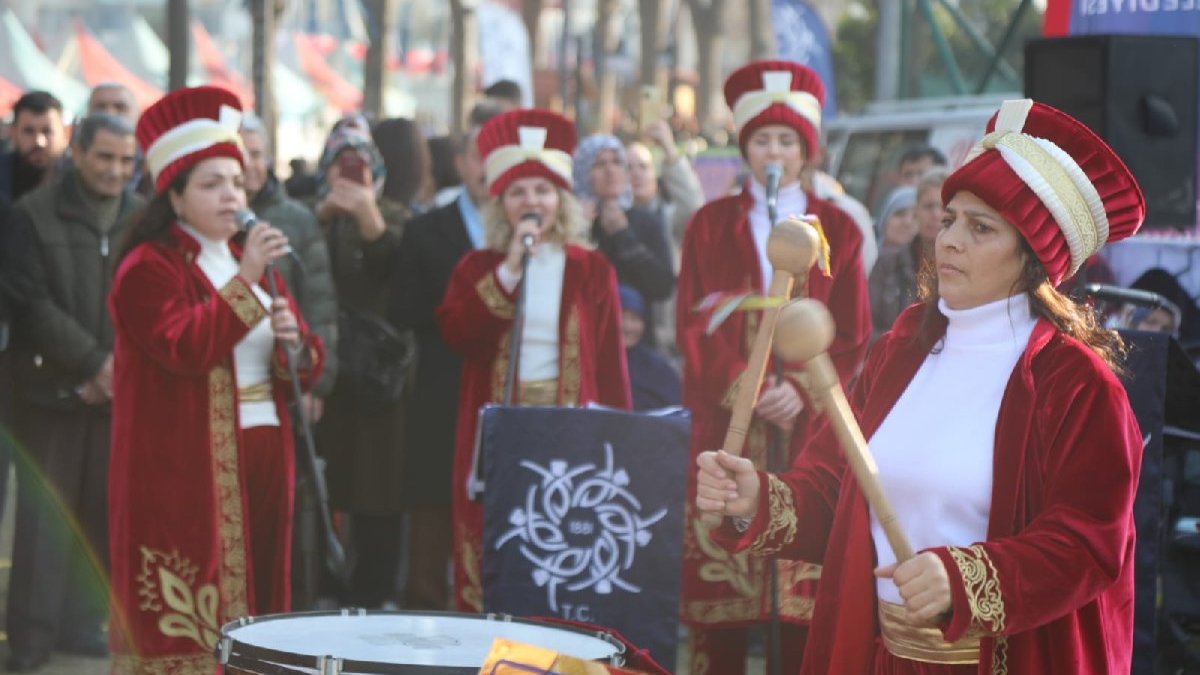 Festivale kadın mehteran takımı damga vurdu