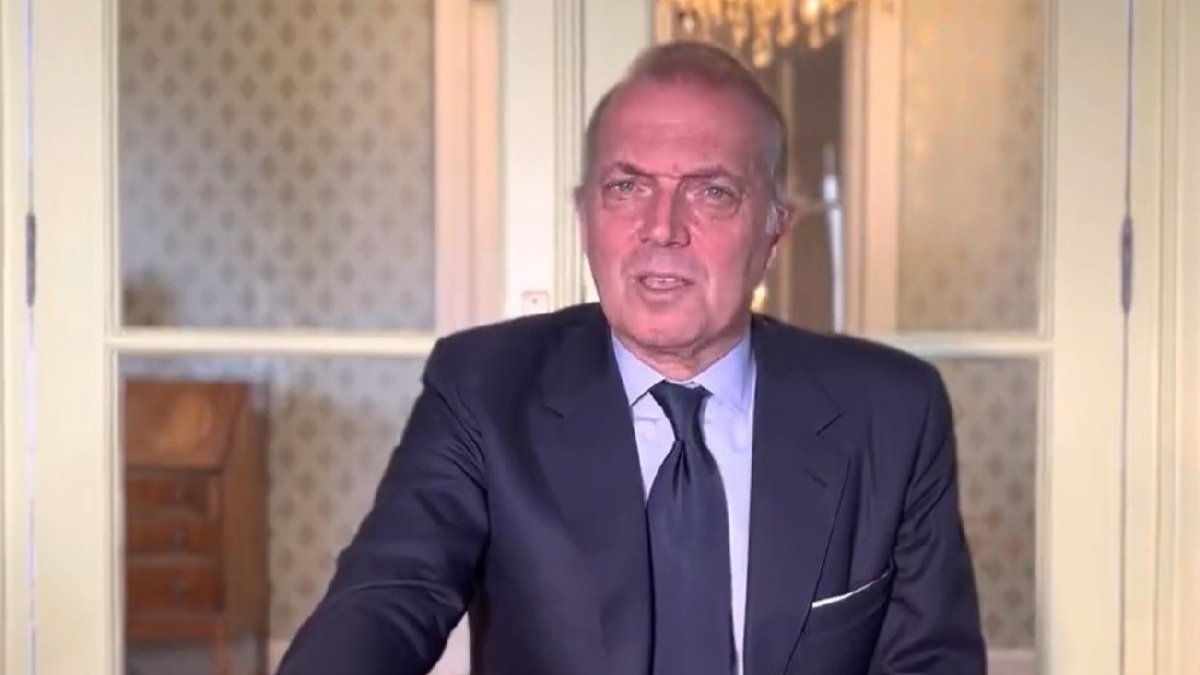 Cem Uzan, Galatasaray'a resmi teklifini yaptı! Dev rakam...